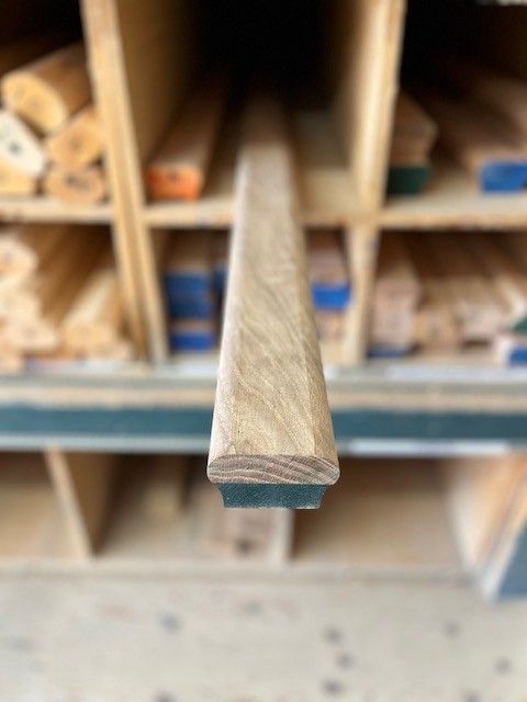 White Oak Plain Handrail 2 3/4xRL at Monaghan Lumber | Handrail