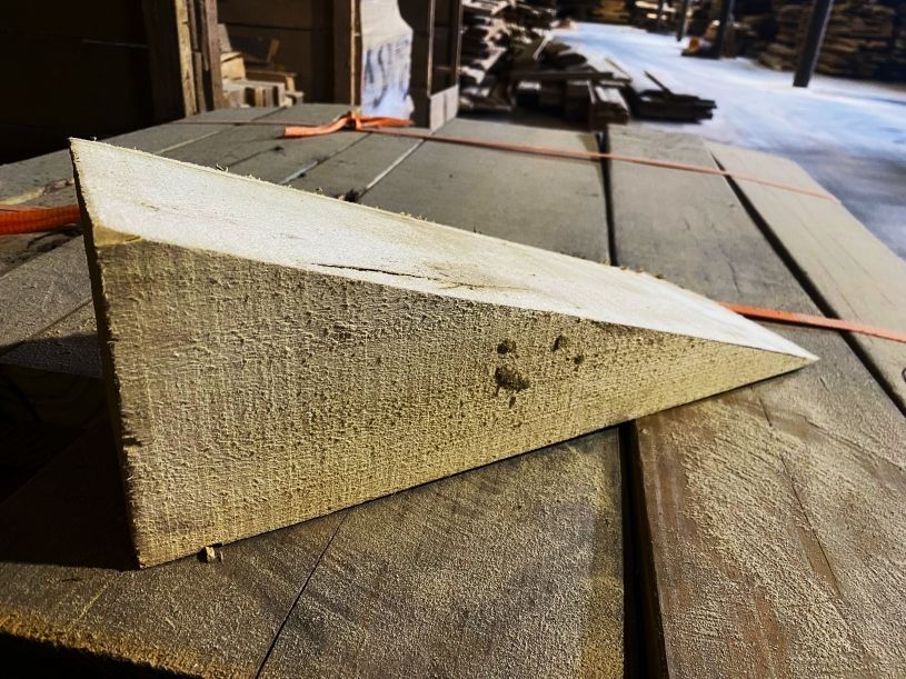 4" x 6" x 8" Hardwood Wedge at Triple Son Wholesale Timbers Inc ...