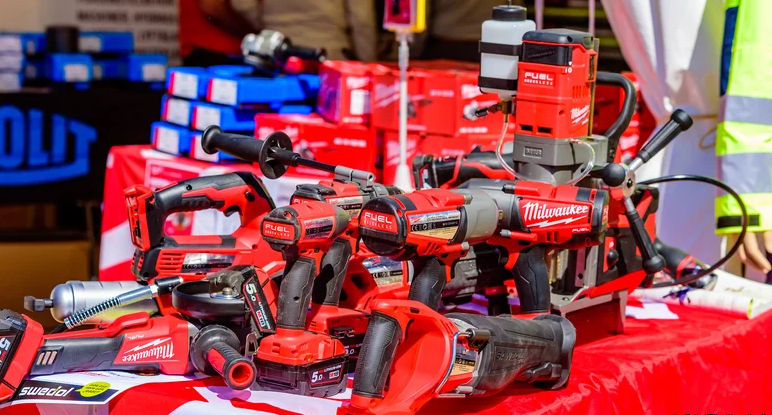 Power Tools & Accessories | Hardware Store