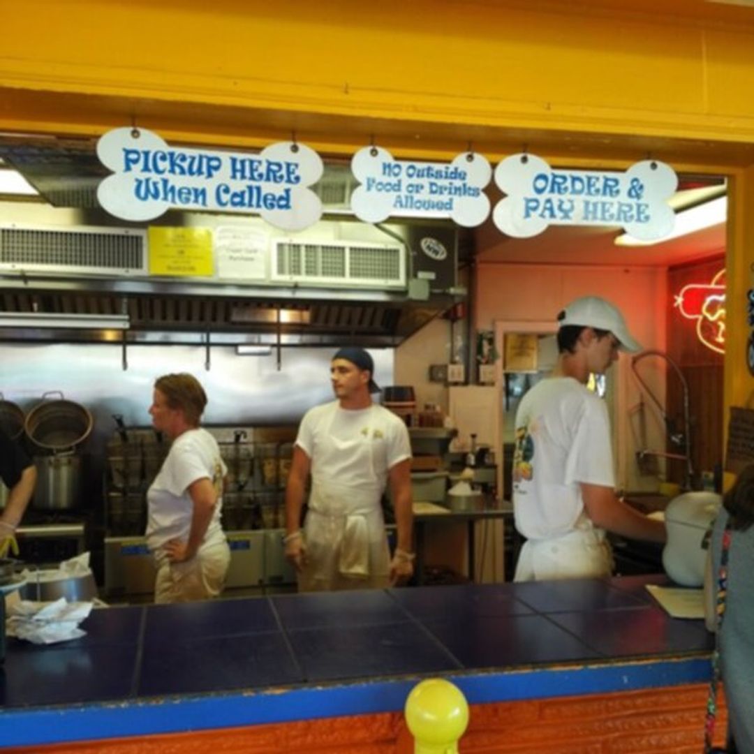 Maui's Dog House, Wildwood, NJ, Seen On Diners, Drive-ins and Dives