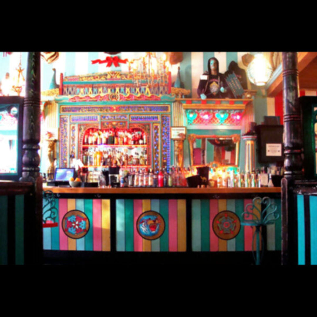 Unicorn, Seattle, WA, Seen On The Layover