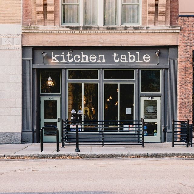 TVFoodMaps: Restaurants on TV Shows, Diners-Drive-Ins and Dives