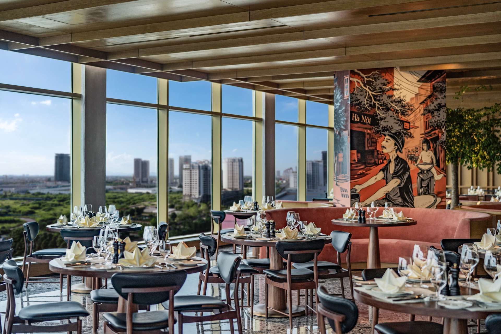 L7 West Lake Hanoi By Lotte, Giá Đang Giảm Tới 30%