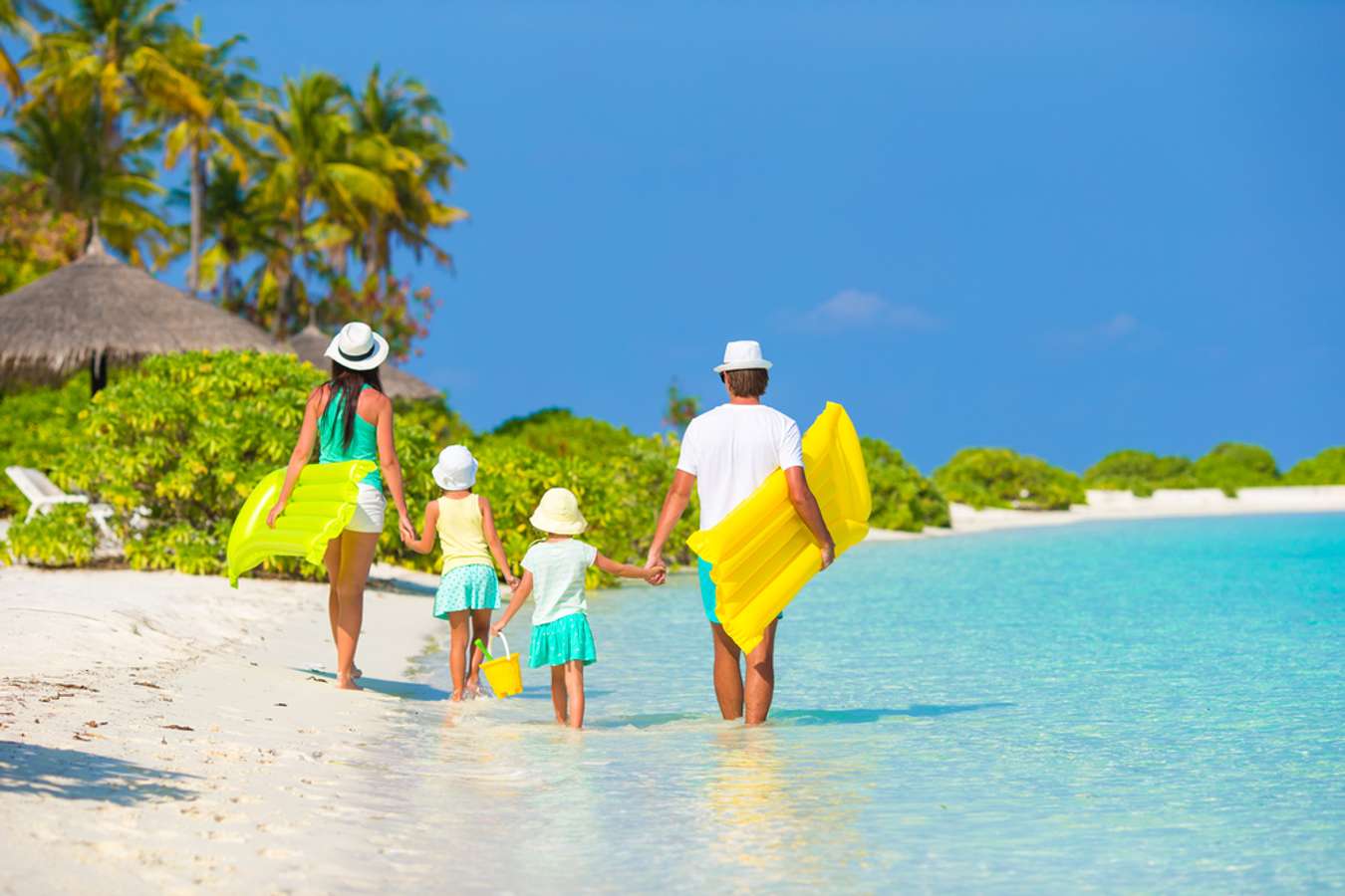 Why Do People Travel? 8 Reasons Why