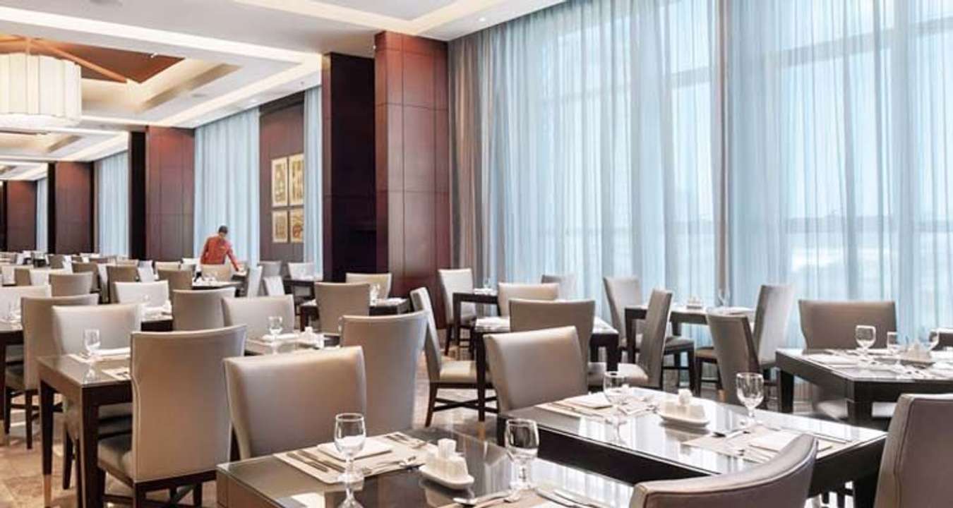 15 Lip-smacking Buffets You Should Book For Noche Buena