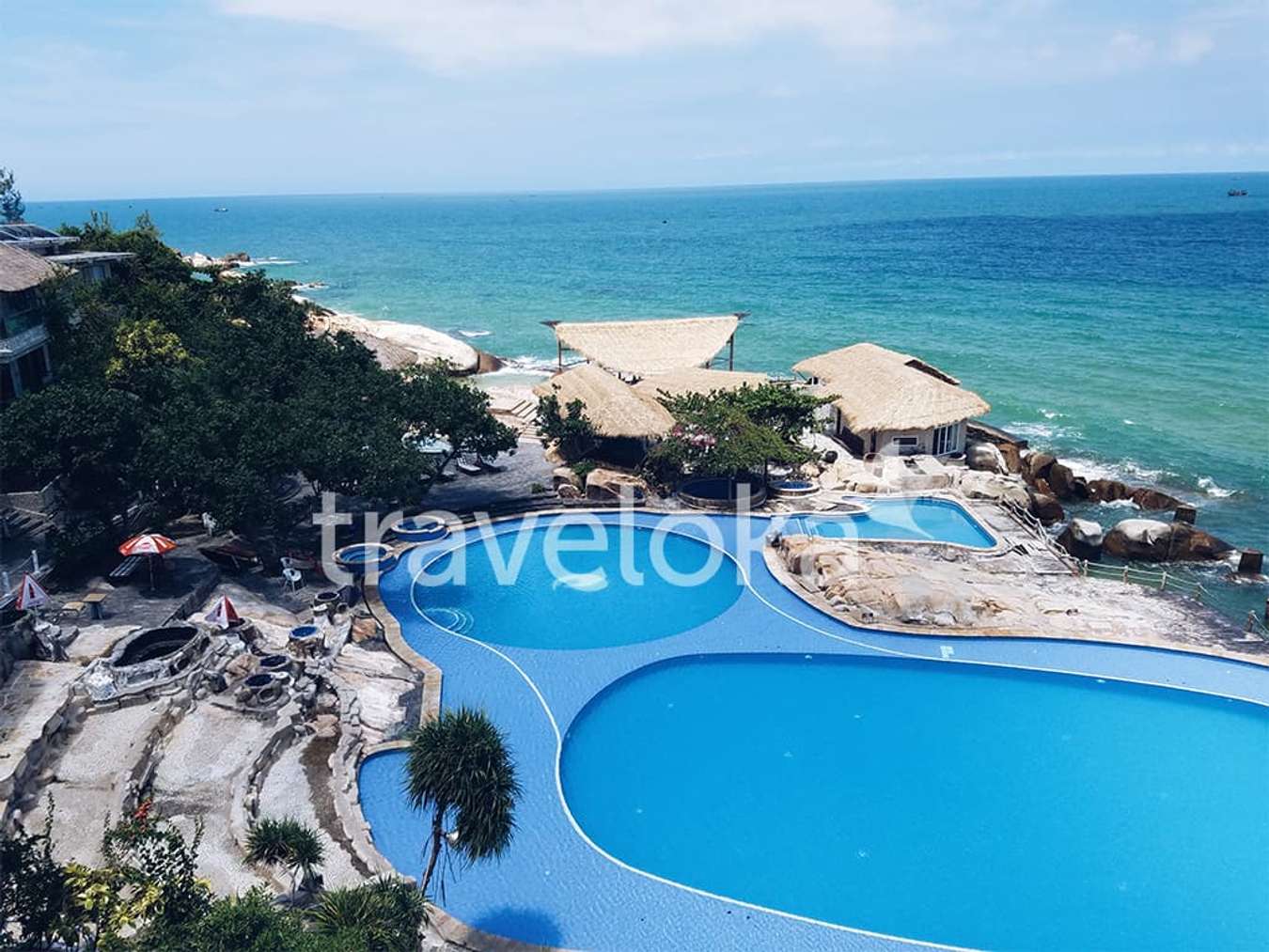 Review Rock Water Bay Resort: resort "vintage" đẹp như cổ tích