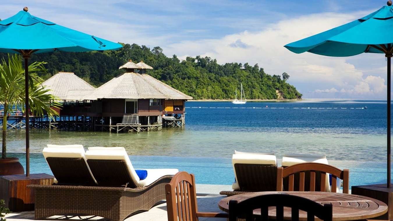 7 resort tepi pantai yang akan buat anda mahu bercuti sekarang ⛱