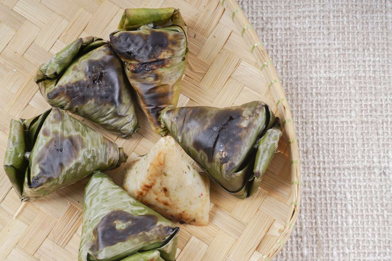 Cari makanan Pantai Timur paling sedap dan asli di sini!