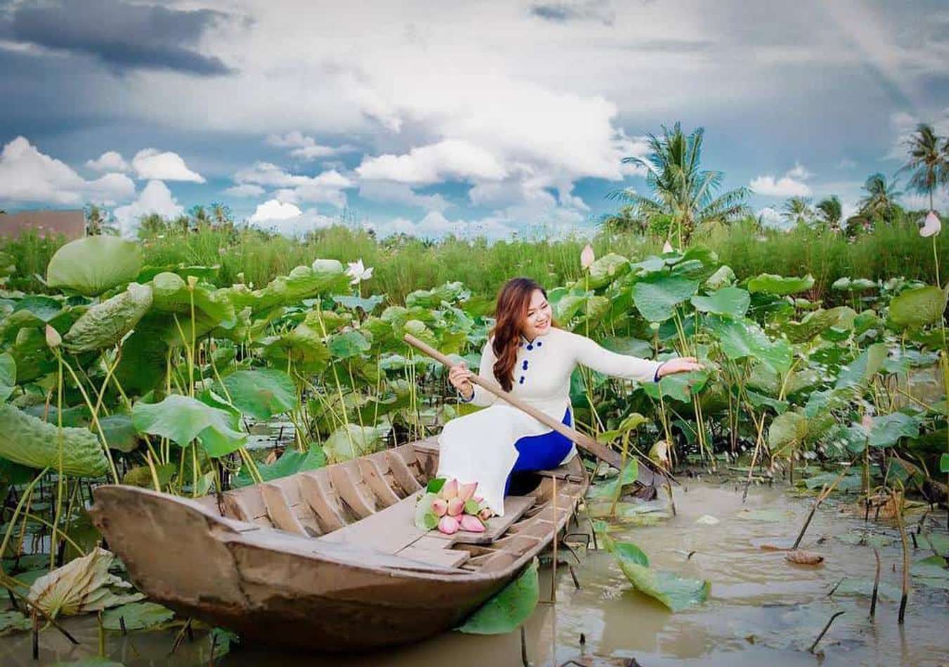 Những cánh đồng sen bạt ngàn, đẹp hút hồn của Việt Nam