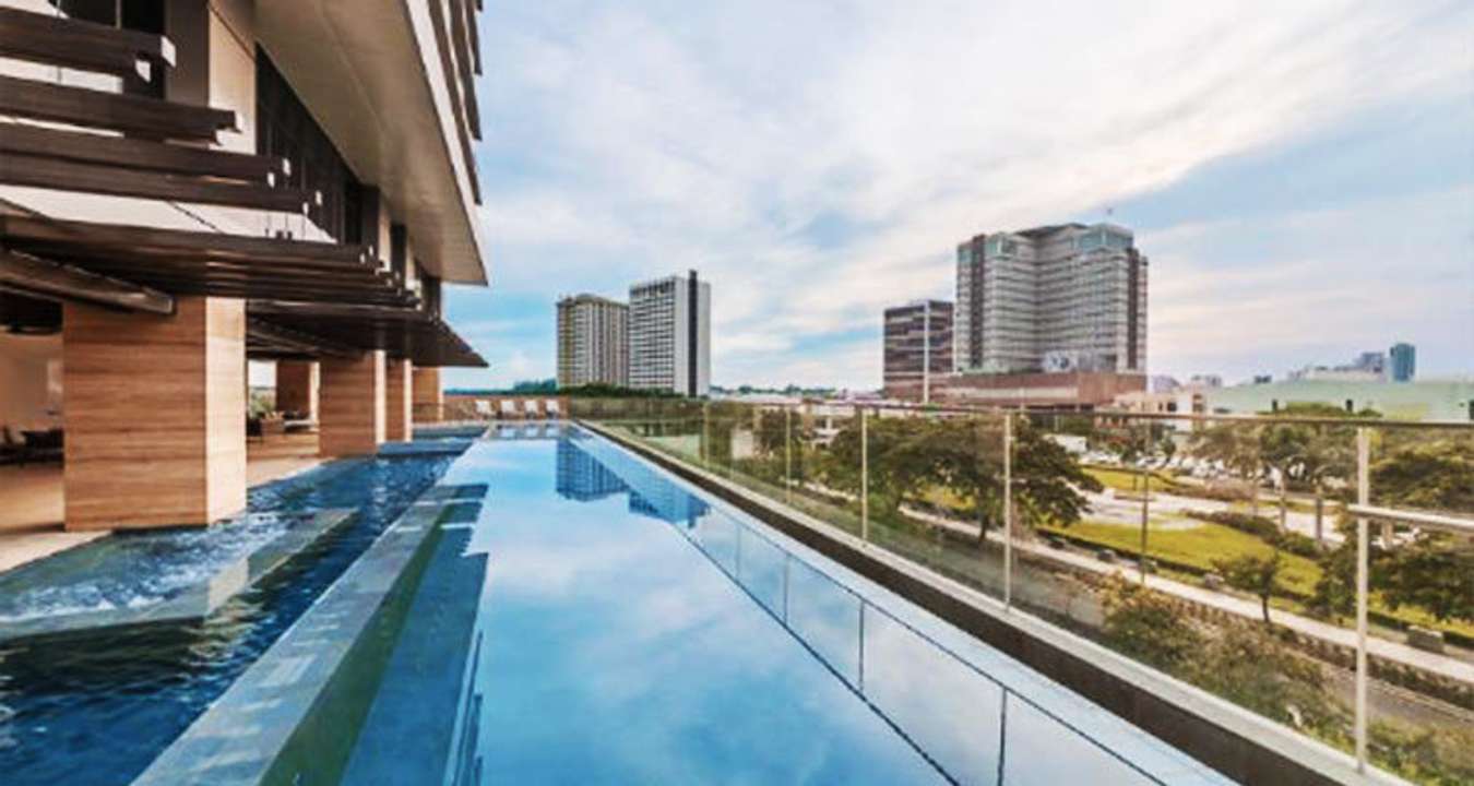 6 Alabang Hotels with Pools for Quick Staycations and Romantic Getaways