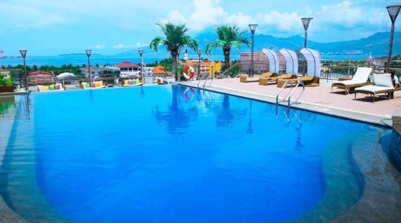 Hotels in Subic with Pool: Top 10 Picks for a Relaxing Getaway