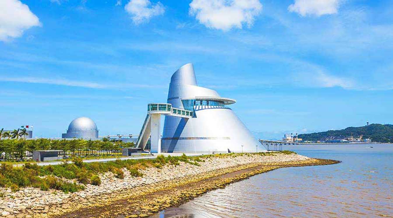 10 Spectacular Tourist Spots in Macau