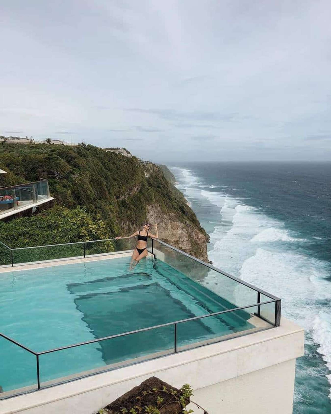 "Quẩy cực nhiệt" tại những beach club sang chảnh nhất ở Uluwatu, Bali