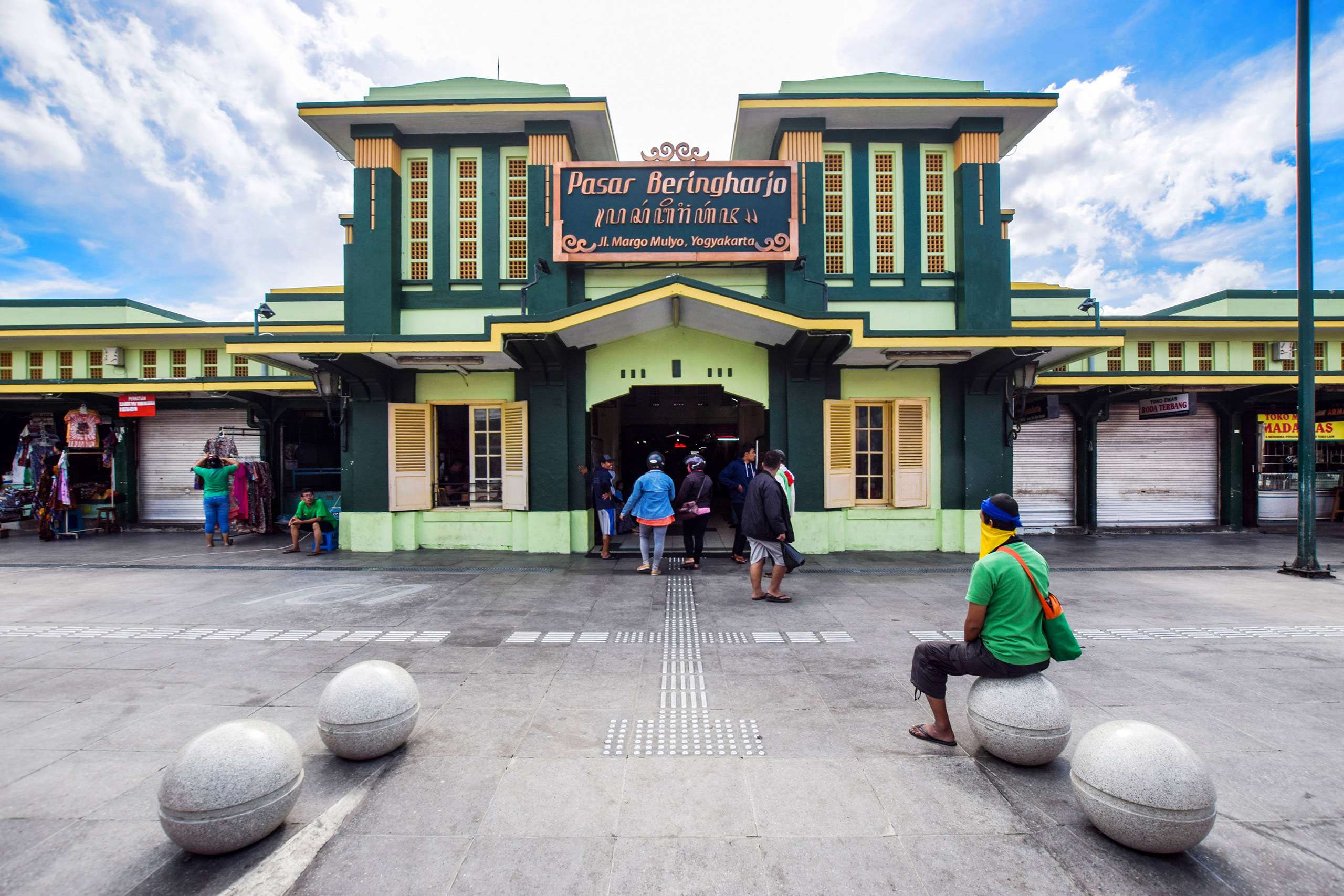 6 Destinasi Pasar Terbesar di Indonesia