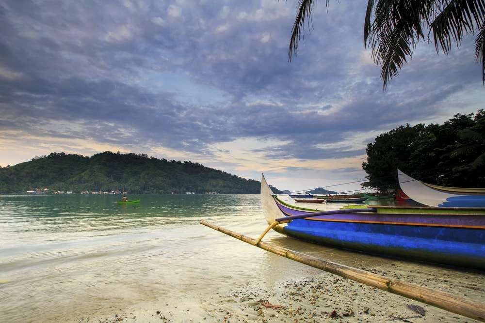 potensi kawasan pinggir laut - Blake MacLeod
