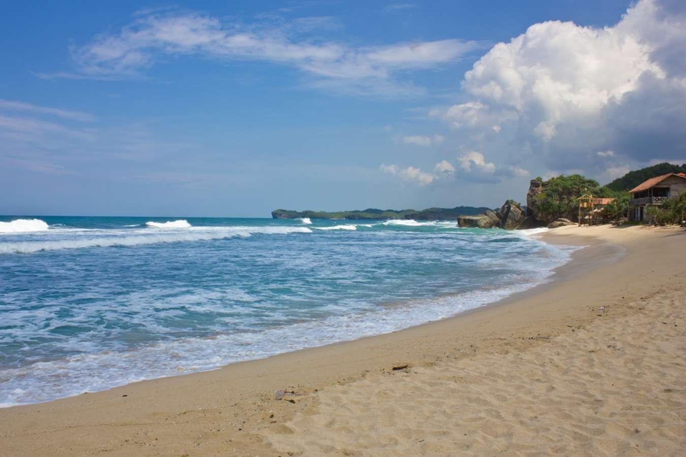 Pantai Sepanjang, Replika Pantai Kuta Versi Jogja