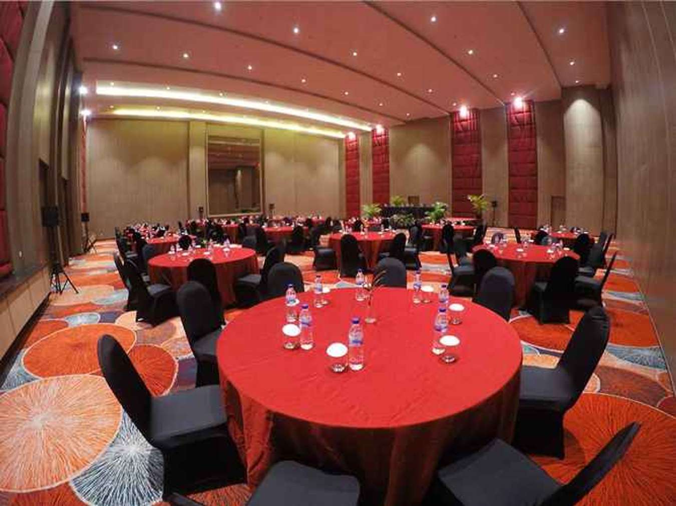 9 Hotel dengan Fasilitas Ruang Meeting di Makassar