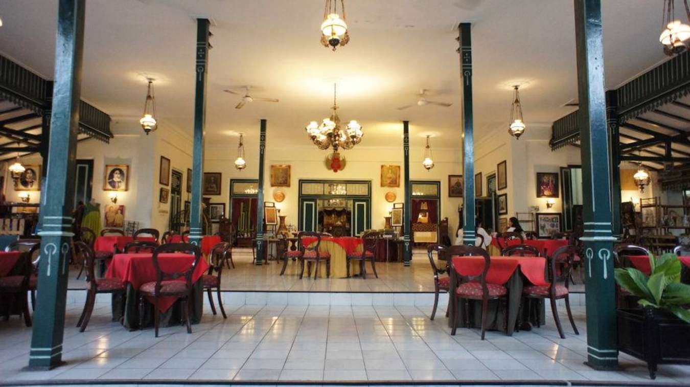 Tempat Makan Terbaik di dekat Keraton