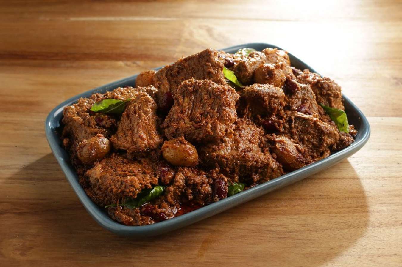 Rendang Makanan Khas Daerah - Homecare24