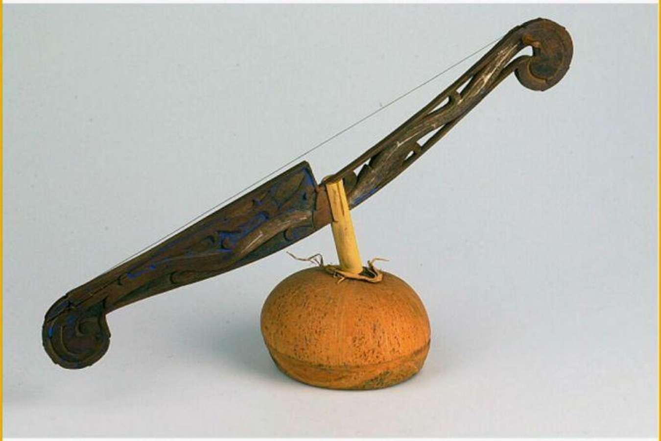 9 Alat Musik Trasdisional Indonesia Terpopuler