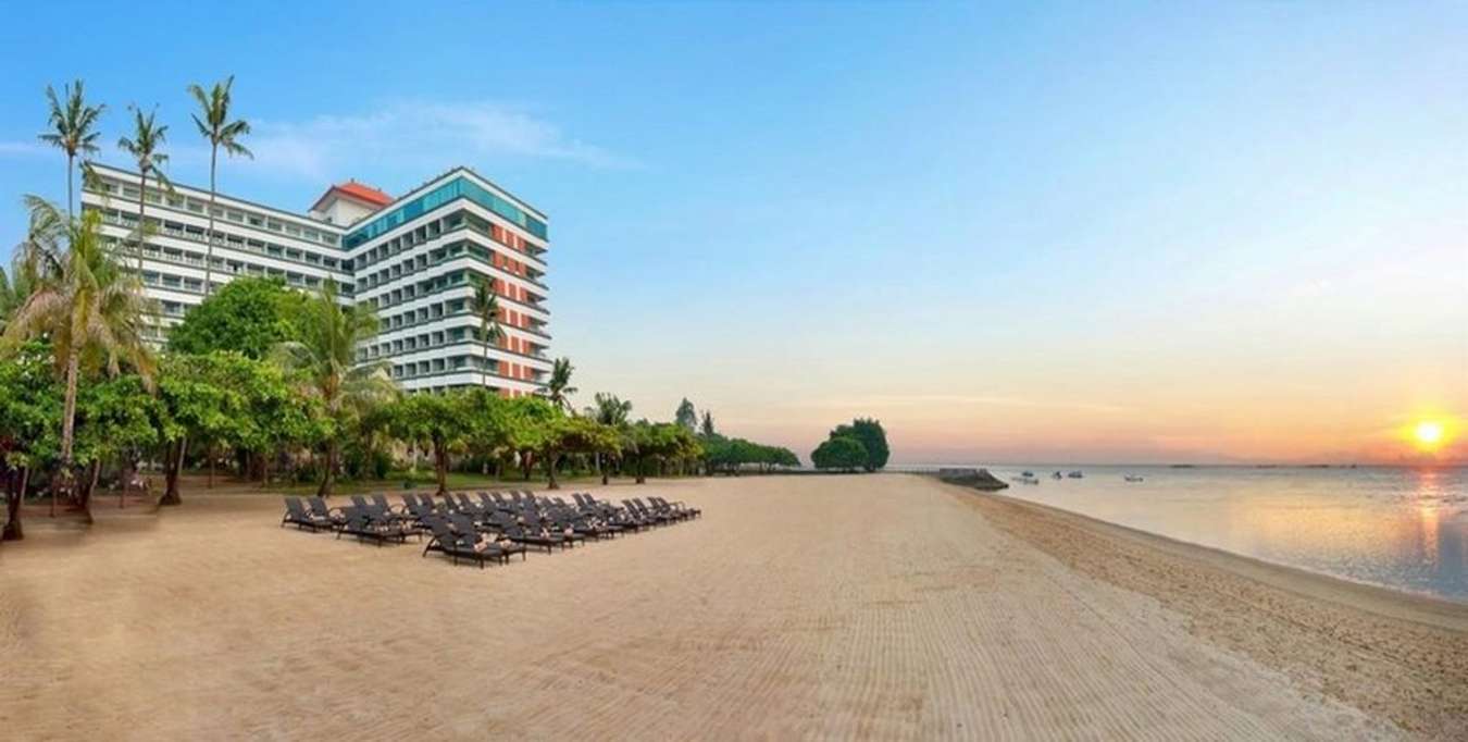 7 Rekomendasi Hotel dengan Akses Langsung ke Pantai di Sanur