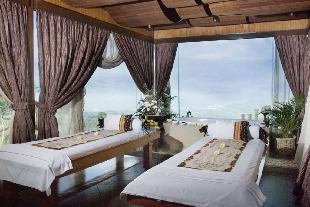 9 Rekomendasi Hotel dengan Pemandangan Alam di Semarang