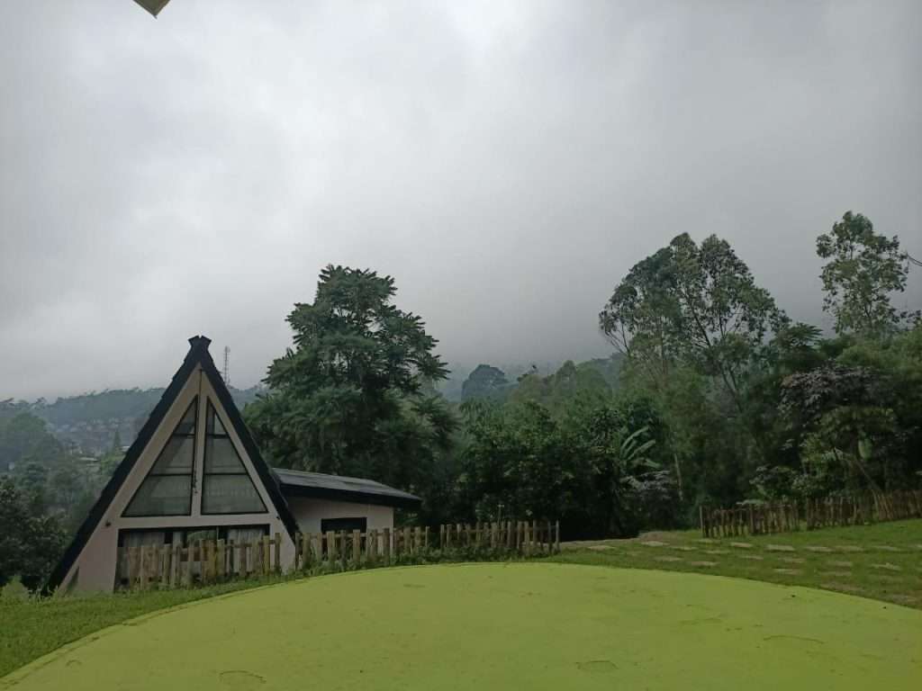 12 Rekomendasi Villa untuk Honeymoon di Bandung