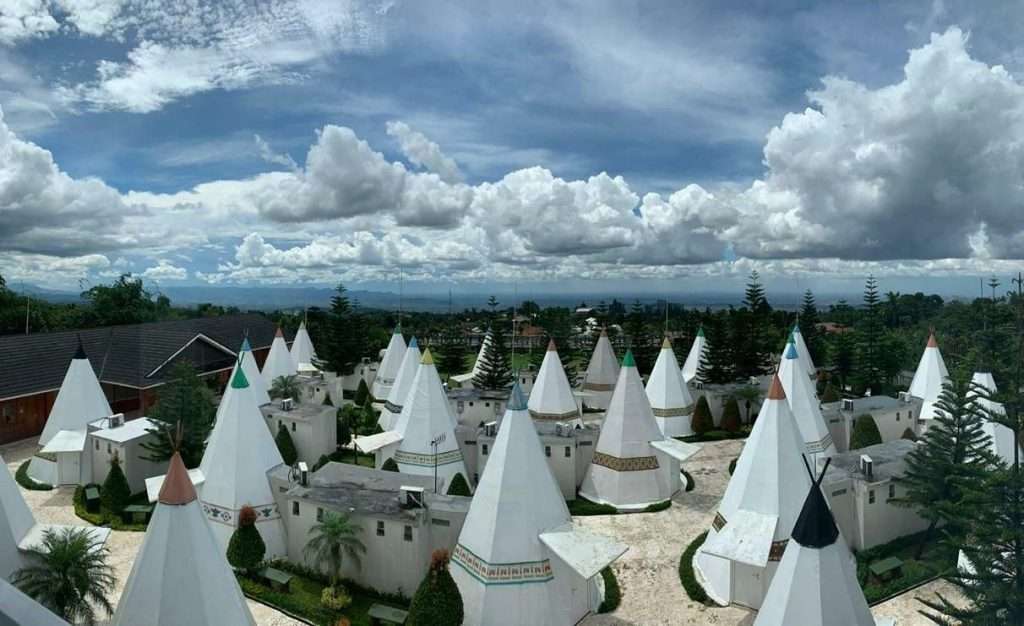 12 Rekomendasi Tempat Glamping di Puncak View Menakjubkan