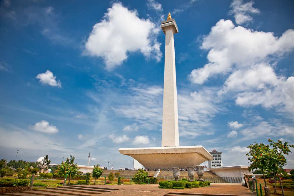 7 Tugu di Indonesia Paling Populer dan Ikonik