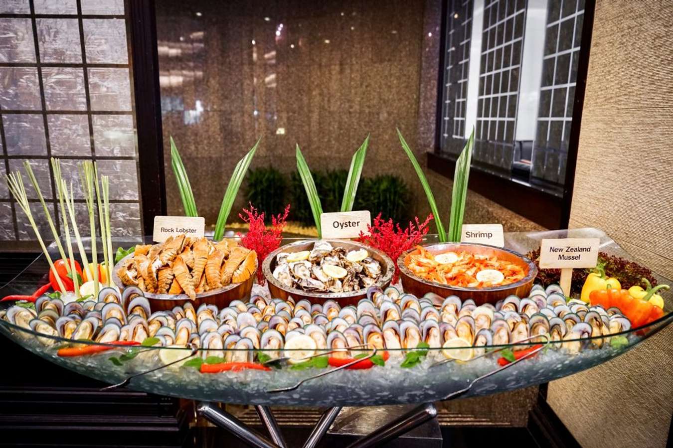 10 บุฟเฟ่ต์โรงแรมยอดฮิต ในกรุงเทพฯ สาย Staycation ต้องโดน