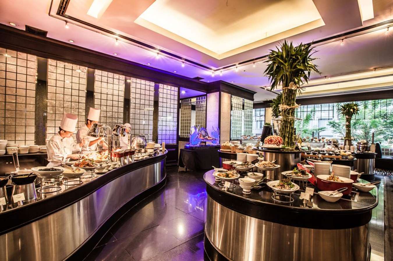 10 บุฟเฟ่ต์โรงแรมยอดฮิต ในกรุงเทพฯ สาย Staycation ต้องโดน