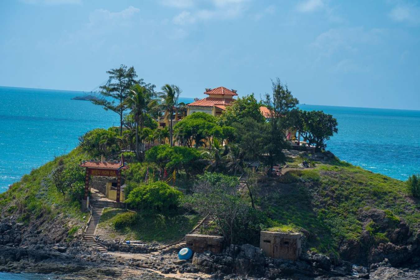 Hòn Bà Vũng Tàu: Cùng tìm hiểu kinh nghiệm du lịch nơi đây với Traveloka