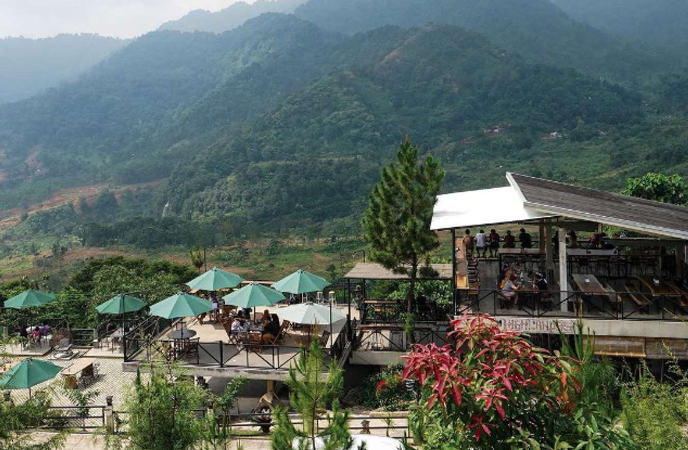 10 Tempat Ngopi di Sentul Paling Recomended dengan View Bagus