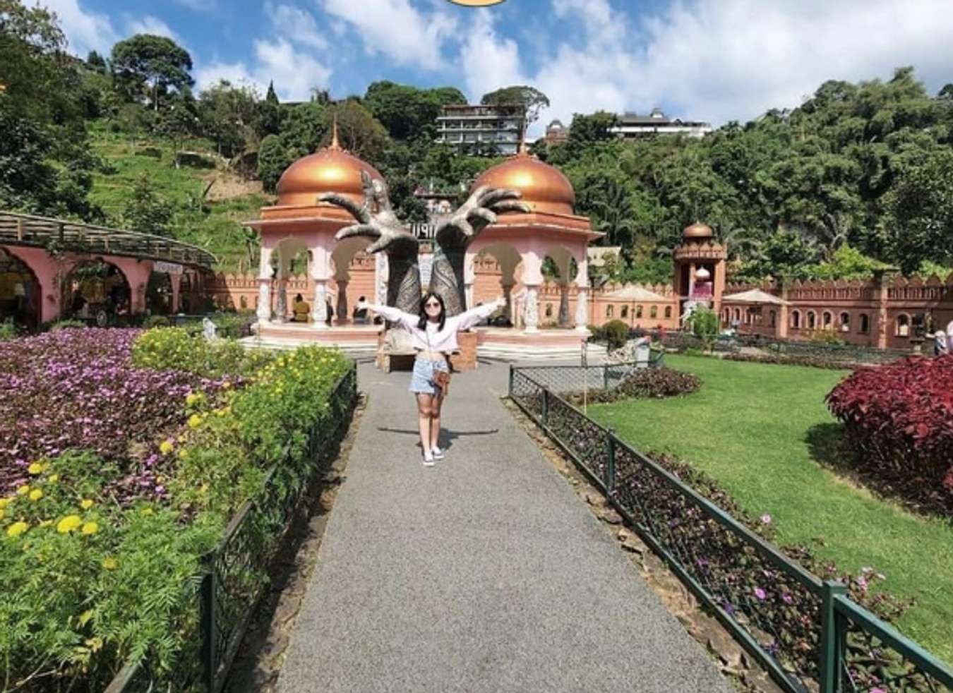 Berkeliling Dunia dalam Sehari di The Great Asia Africa Lembang