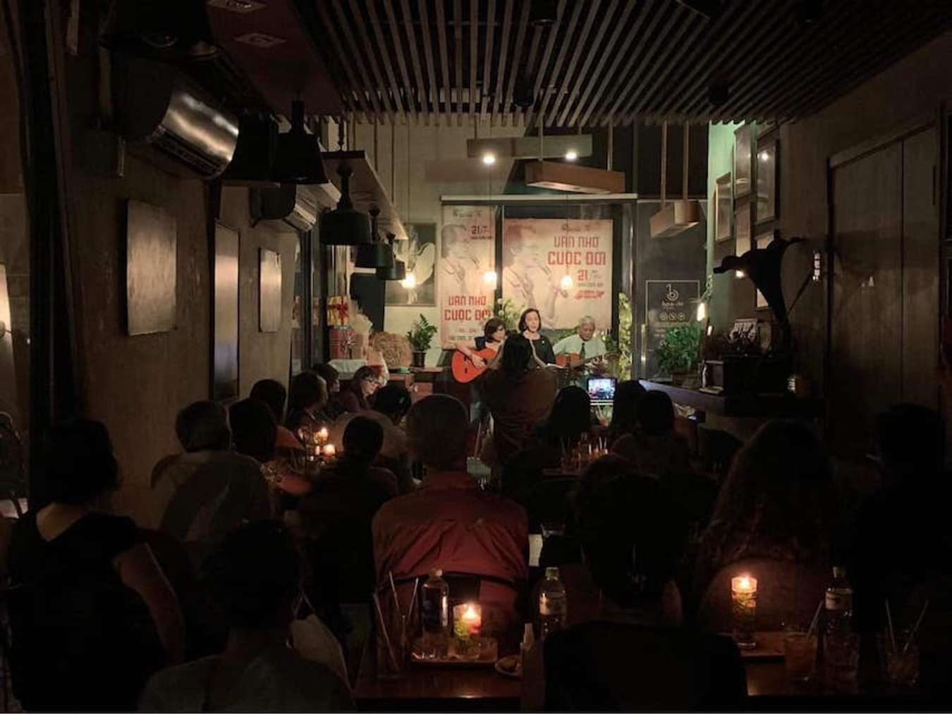 10 quán cafe acoustic quận 1 lý tưởng cho dịp “chill" cuối tuần