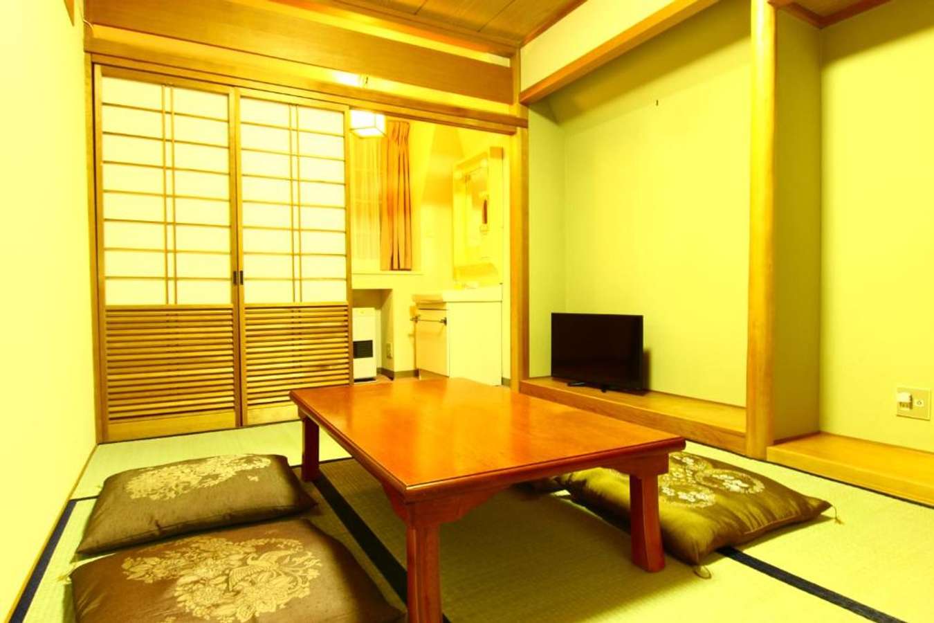 Best Ski Destinations in Japan and Ski Resorts in Japan to Stay!