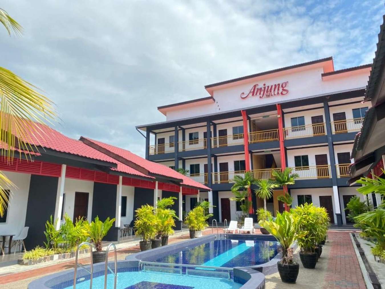 10 Hotel di Pantai Cenang, Langkawi yang Murah dan Kelas Pertama!