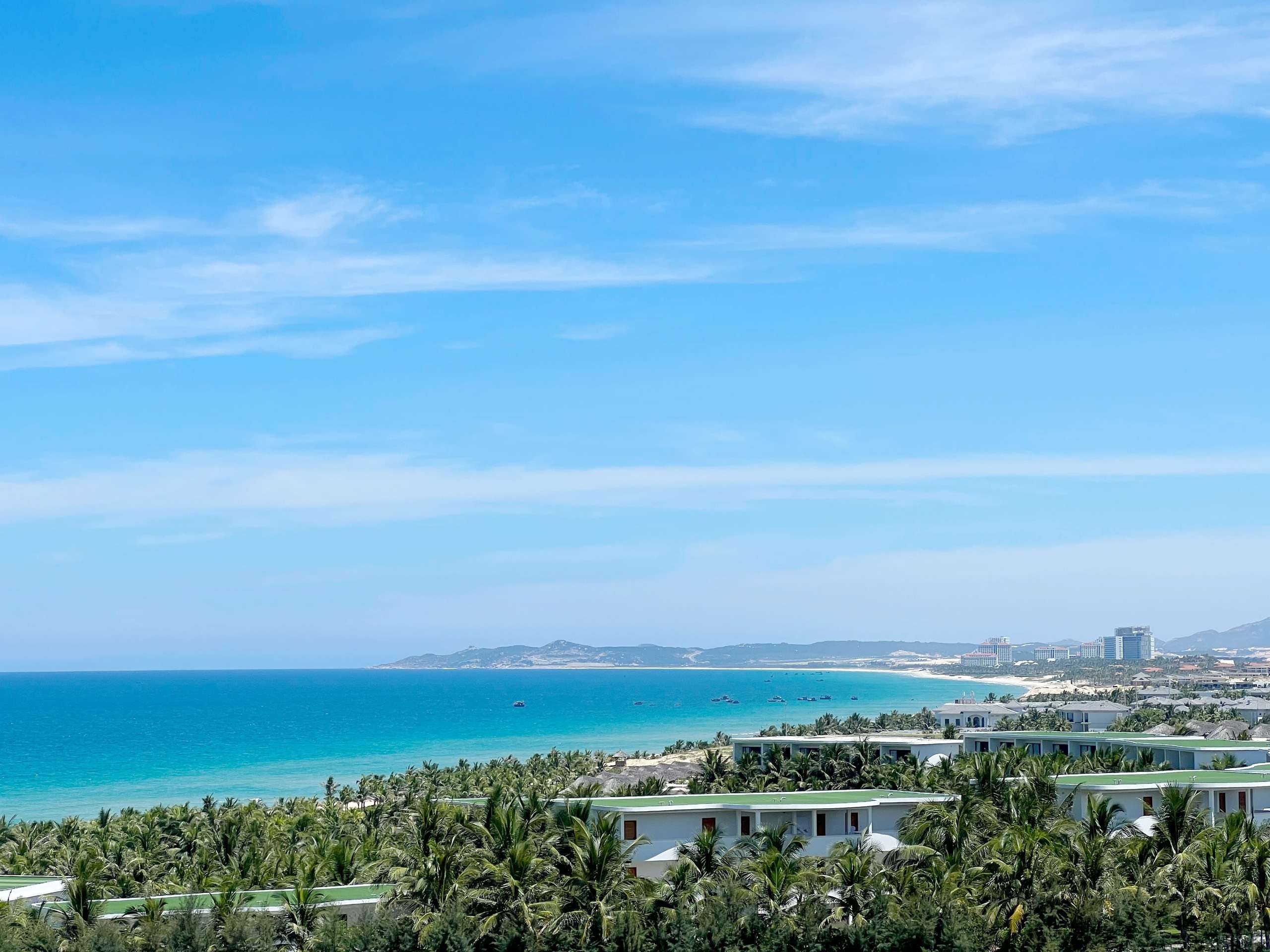 Cam Ranh - Miền biển mang nét duyên ngầm