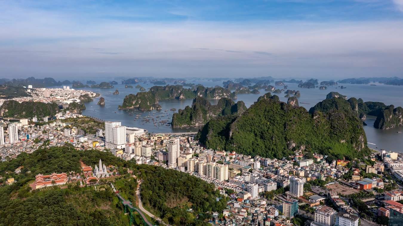 Cẩm nang du lịch Hòn Gai Hạ Long chi tiết 2024