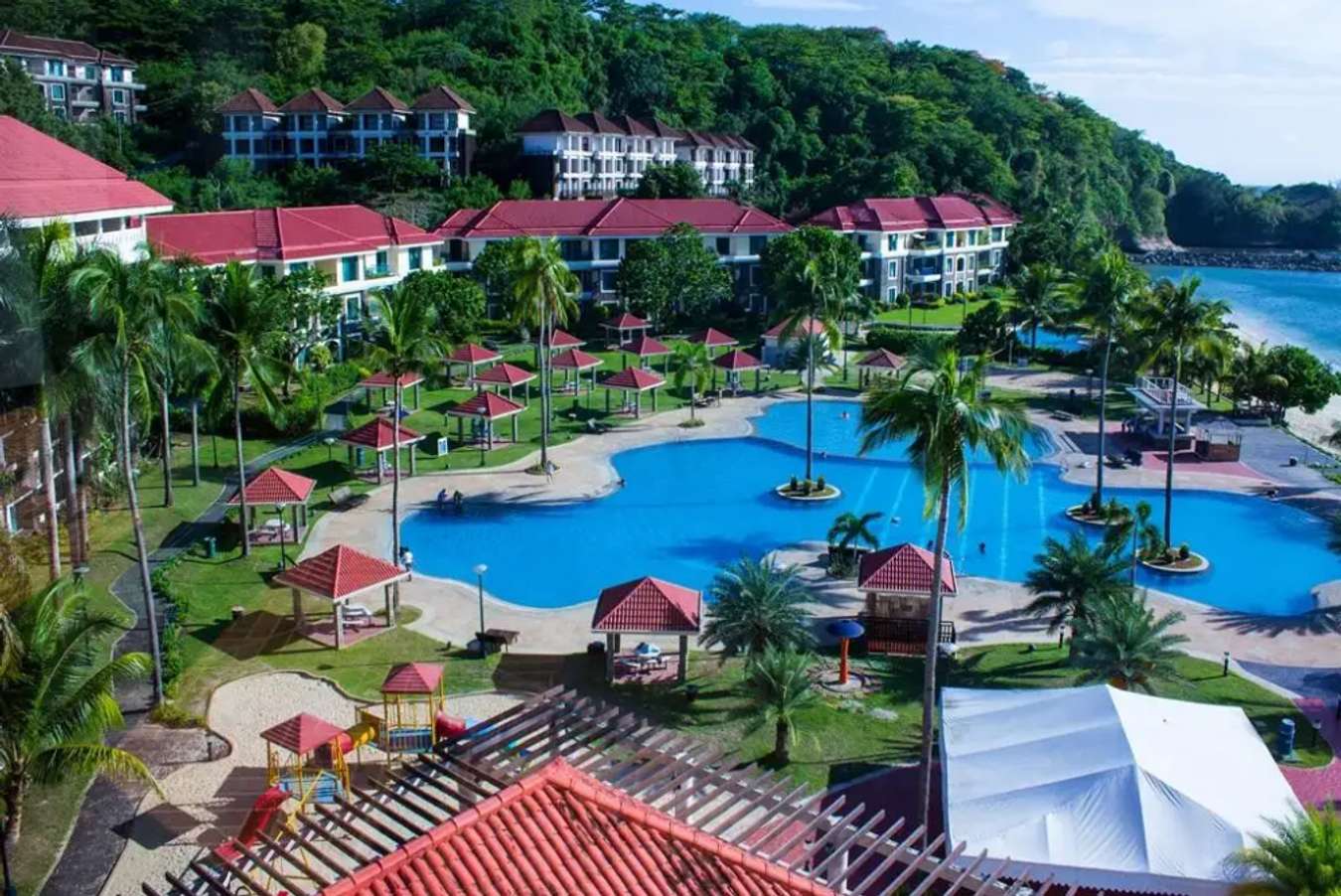 🏘️ Discover the Ultimate Staycation Spots in Batangas, Philippines