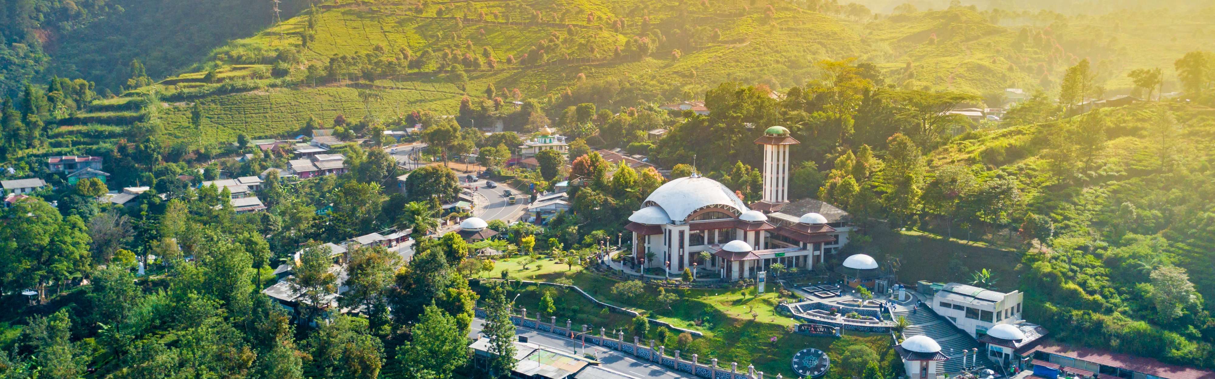 5 Daya Tarik Gunung Kembar Gede dan Pangrango di Jawa Barat