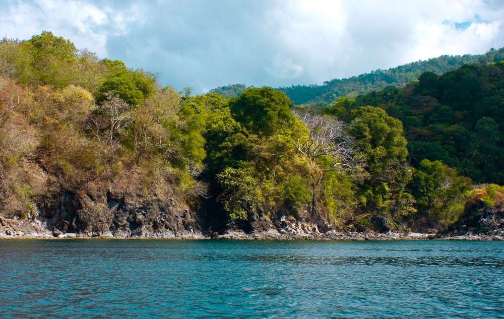 Coastal Gems: Discover the Finest Beaches in Batangas