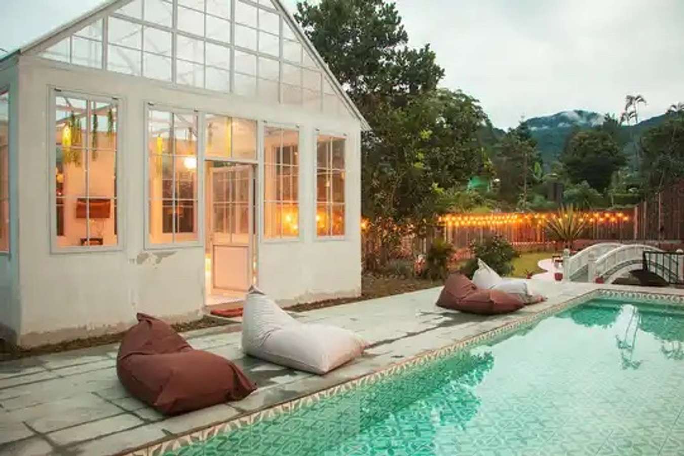 7 Rekomendasi Villa Unik Di Puncak Untuk Liburan Sejenak