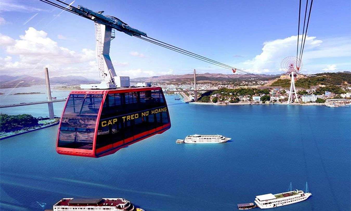 Cáp treo Nữ Hoàng ở Hạ Long có gì thú vị?