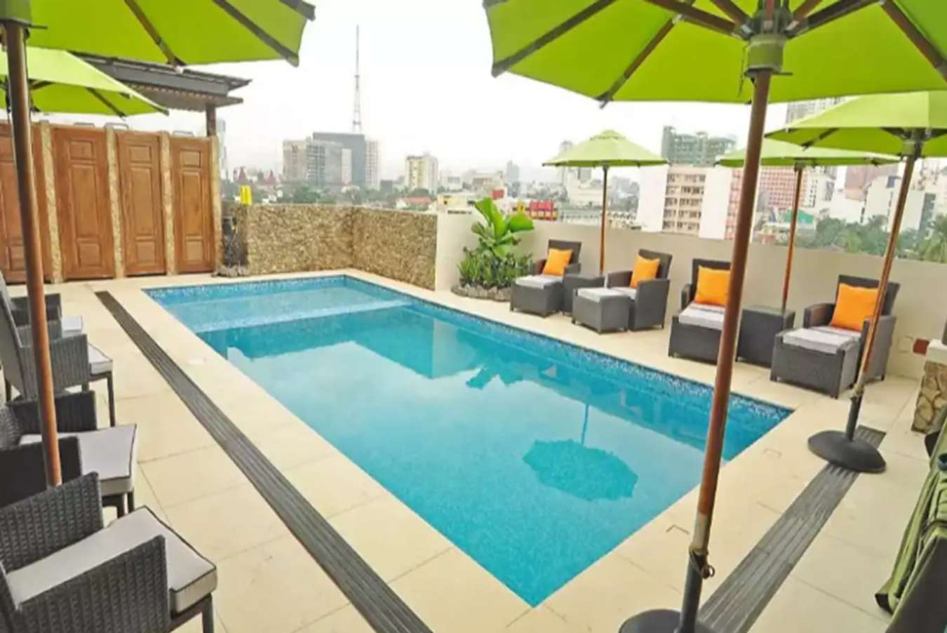 🏊‍♀️ Best Pool Hotels & Resorts For a Memorable Staycation in Manila