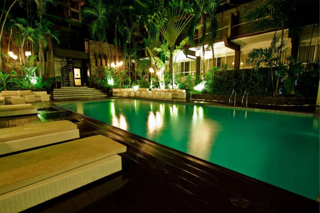 🏊‍♀️ Best Pool Hotels & Resorts For a Memorable Staycation in Manila