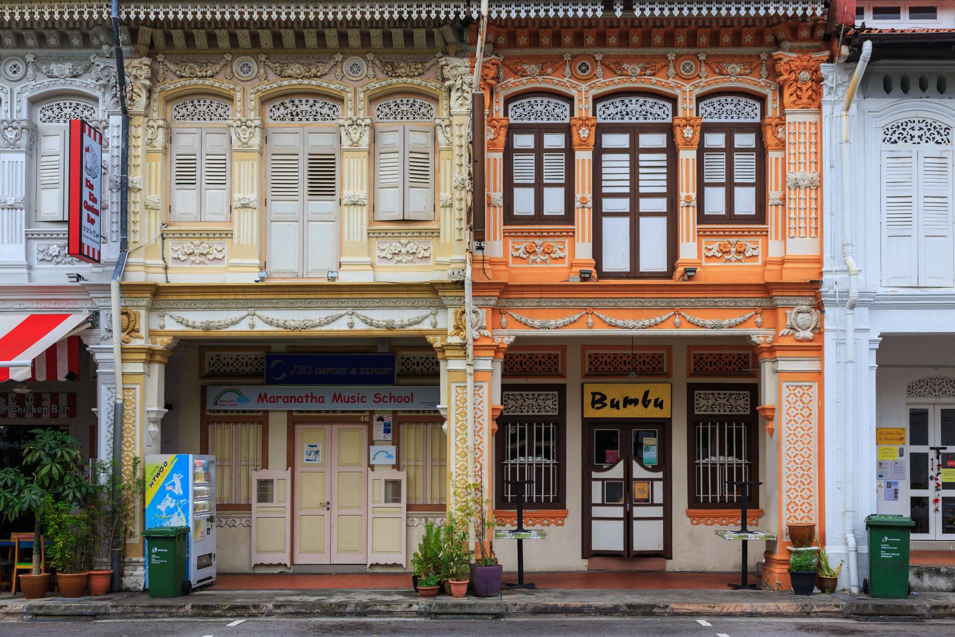 Weekend Ideas: 7 Bars to Go around Haji Lane