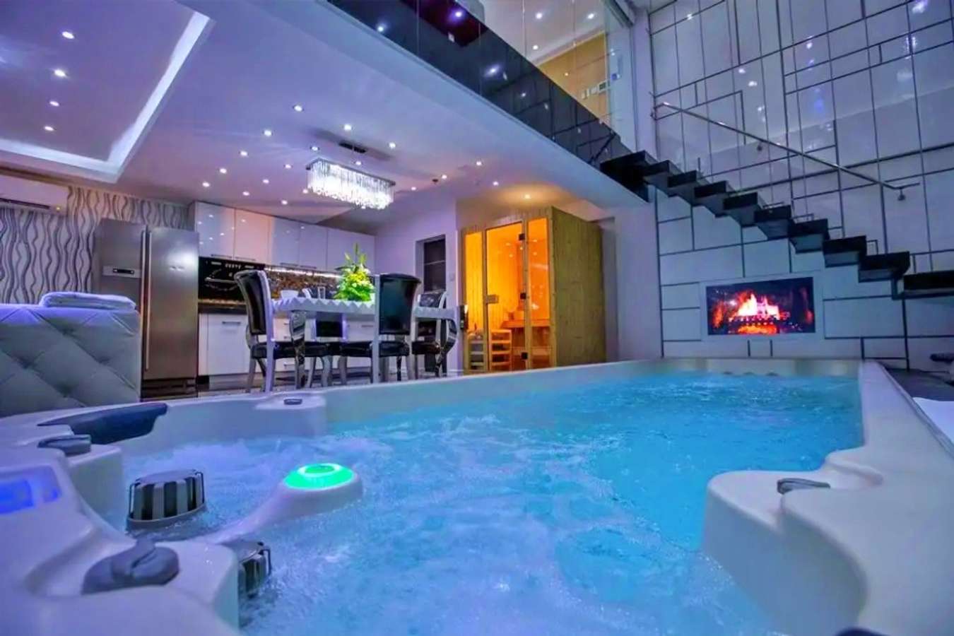 The Benefits of Staycation with a Private Pool - Is It Worth?