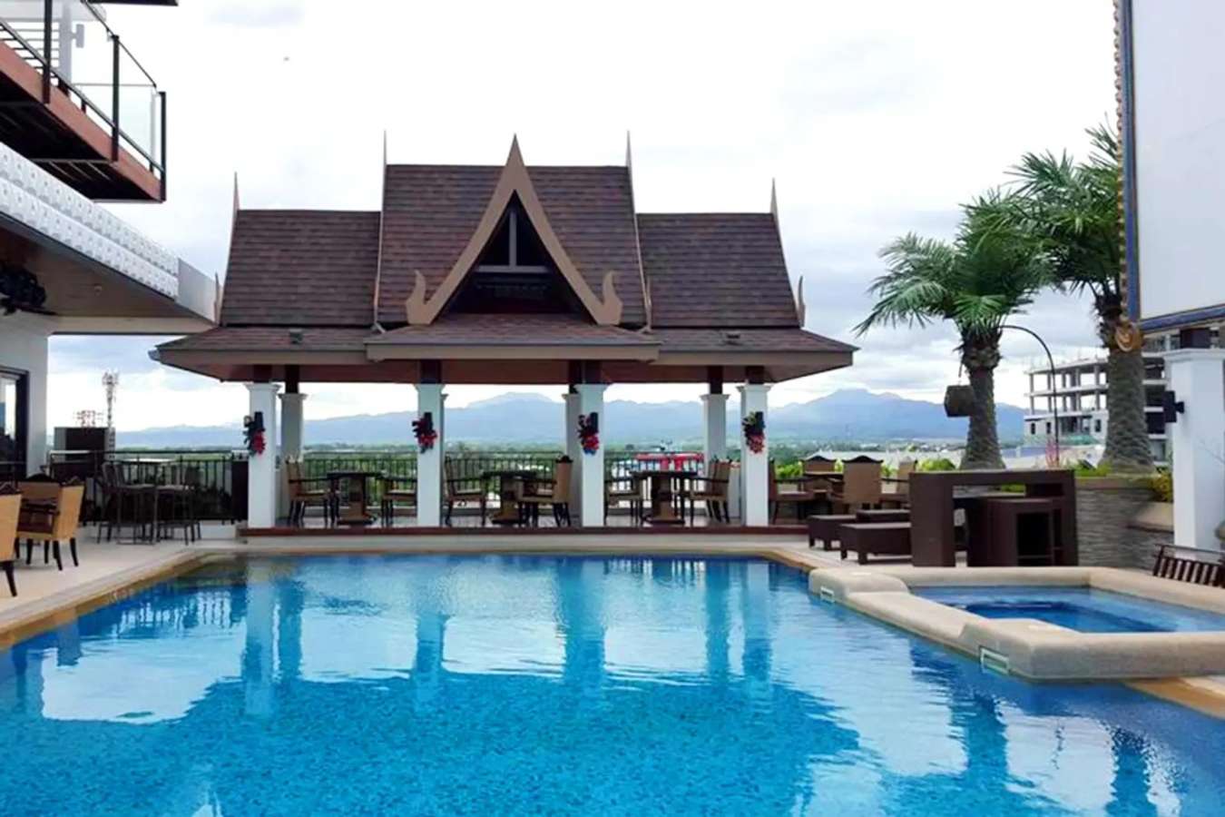 Dive into The Luxury of 5 Best Hotels with Jacuzzis in Philippines
