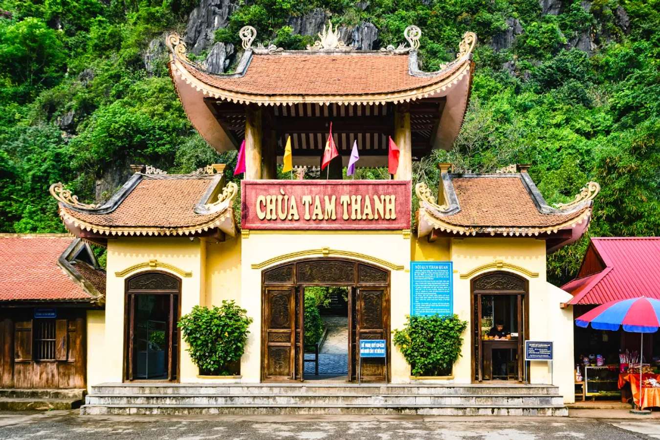 Tất Tần Tật Kinh Nghiệm Tham Quan Chùa Tam Thanh Lạng Sơn